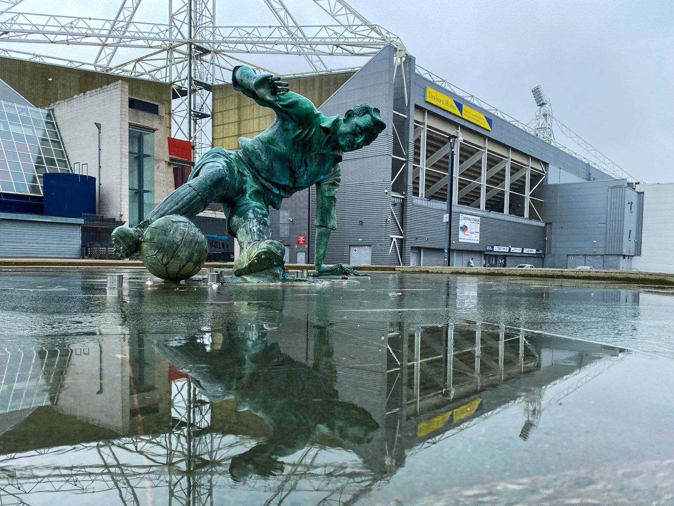 198-2020 - Tom Finney | Ozgo Productions