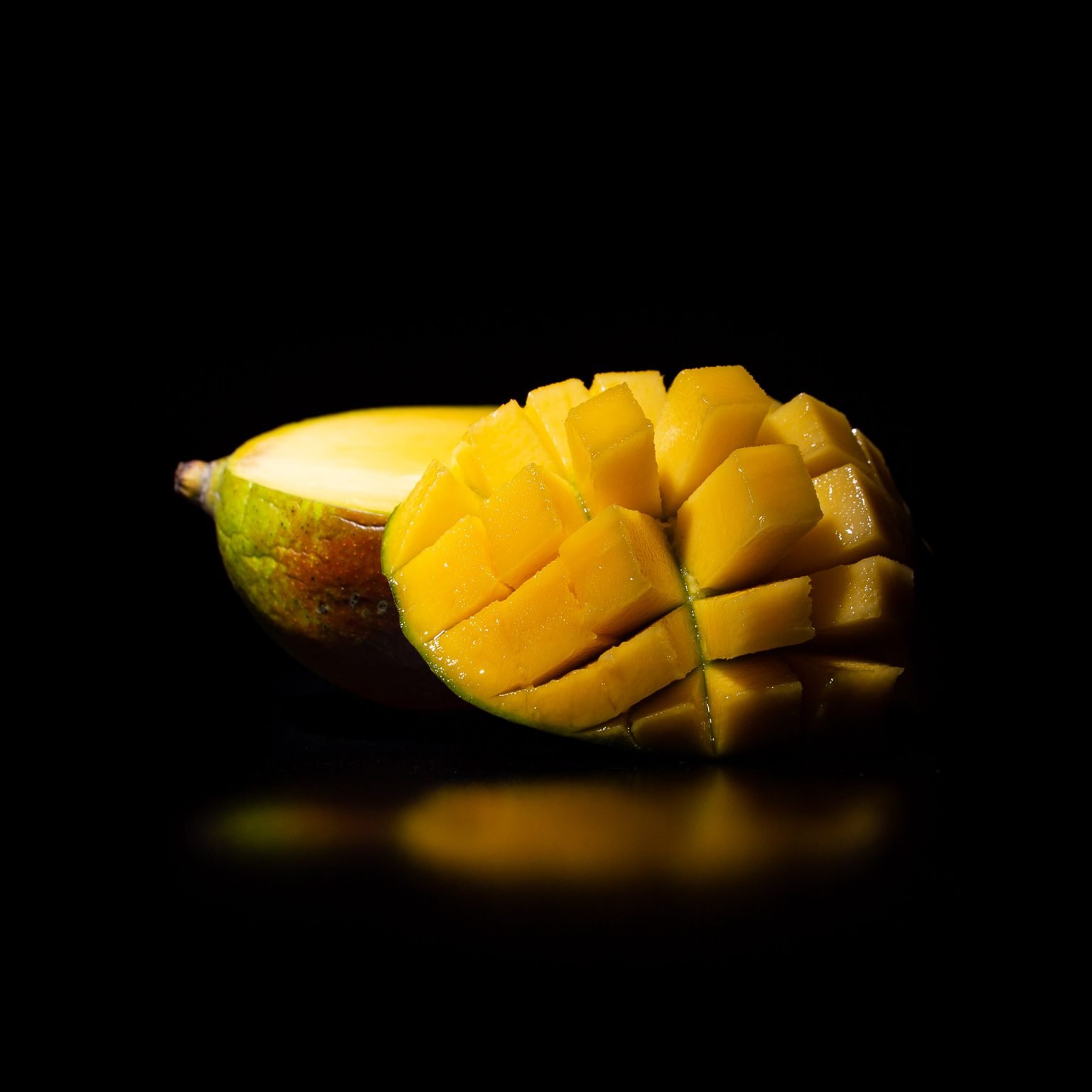 280-2020 - Sliced Mango | Ozgo Productions